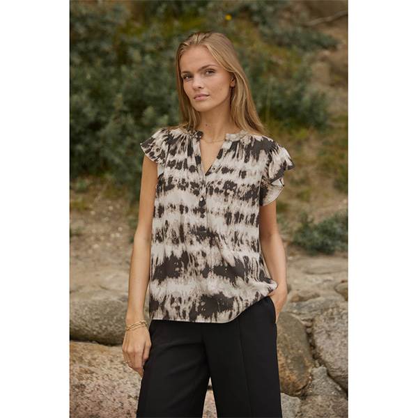 Shop her | RUE de FEMME Isannah top - Black